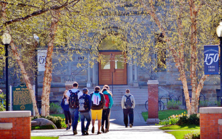 Tips For Choosing the Best Fit College